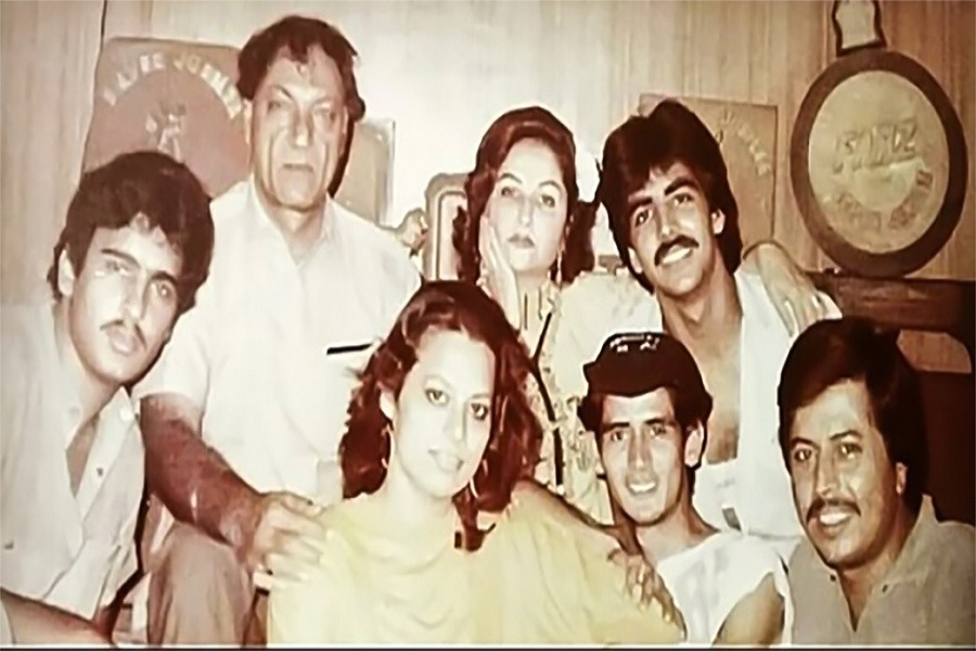 Akshay Kumar pays tribute to his guru and veteran actress Madhumati on ...