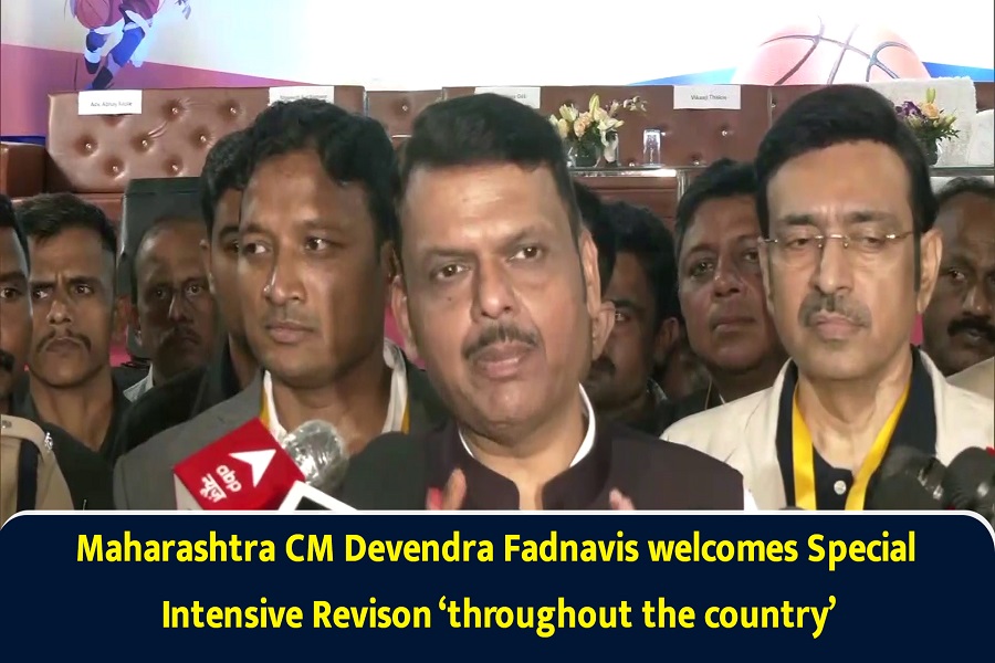 Maharashtra CM Devendra Fadnavis welcomes Special Intensive Revison ...