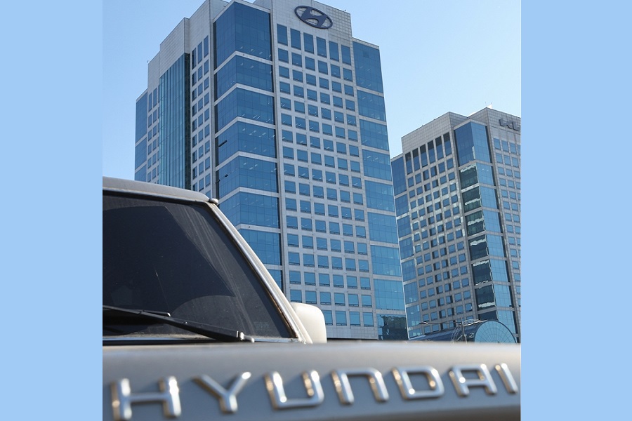 Hyundai Motor to unveil AI strategy, debut humanoid robot at CES 2026